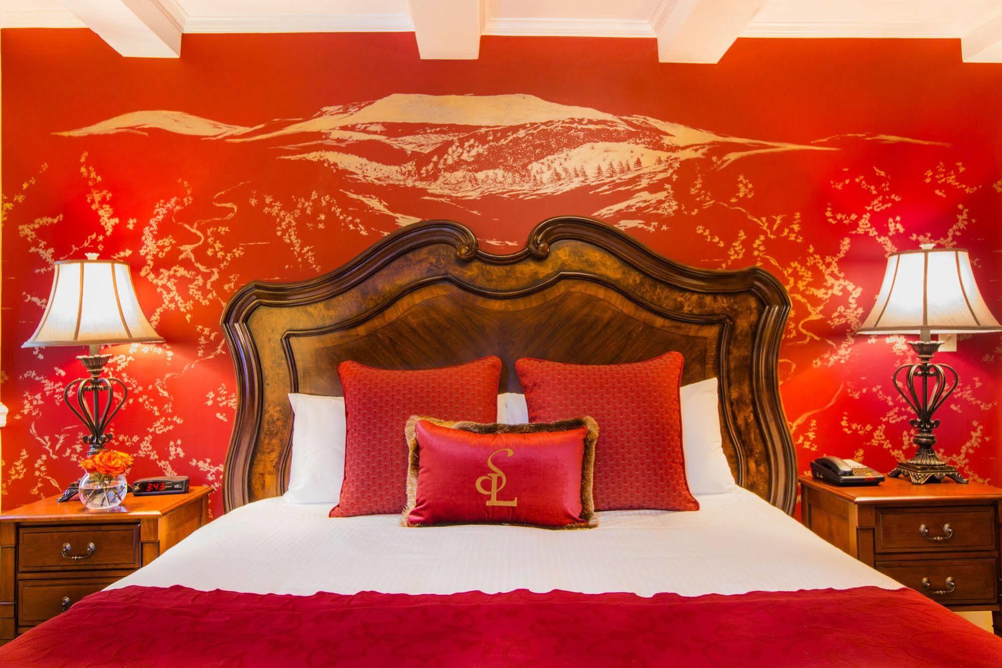 SKYTOP LODGE SKYTOP - BOOK YOUR STAY IN ADVANCE AND SAVE ON GREAT RATES