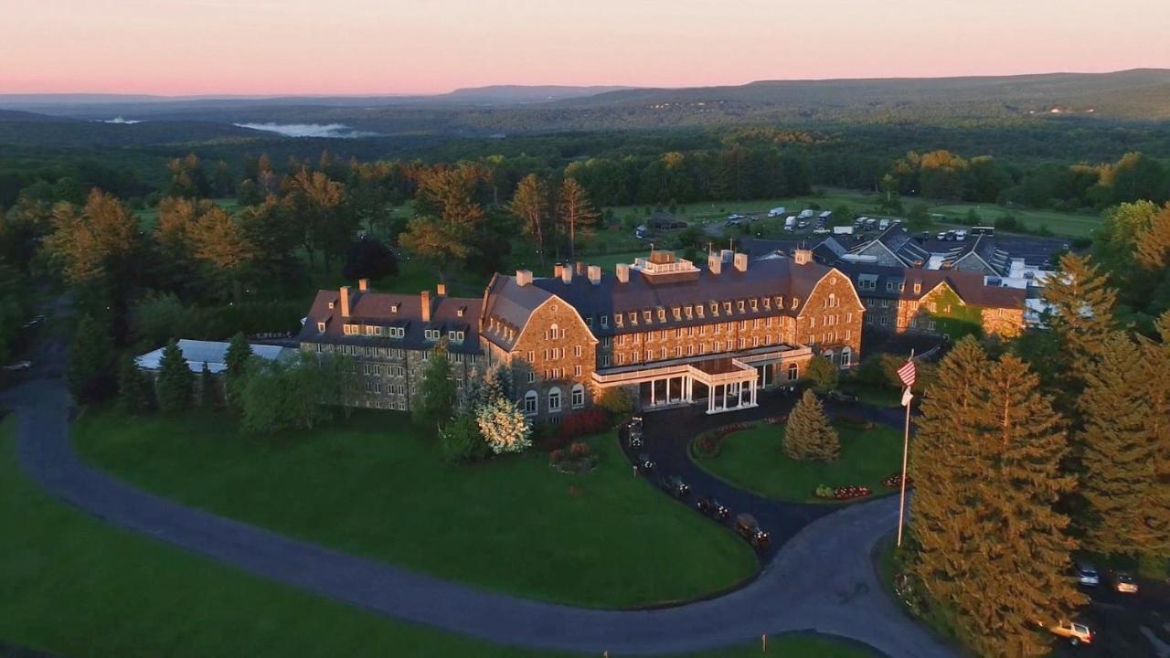 SKYTOP LODGE SKYTOP - BOOK YOUR STAY IN ADVANCE AND SAVE ON GREAT RATES